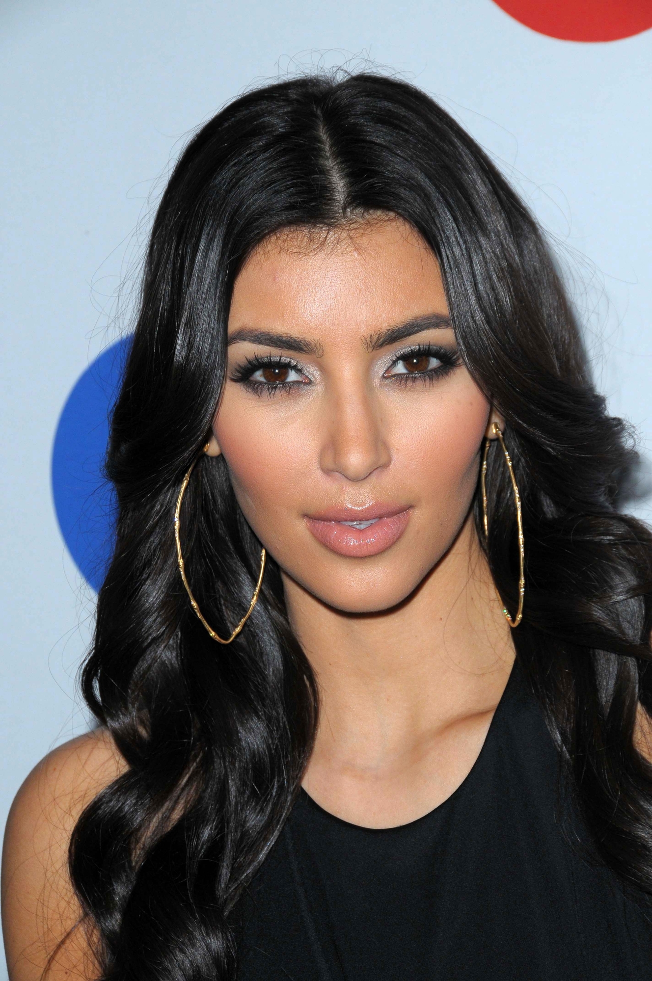 Kim Kardashian reveals in a new video that she had Botox injections in ...